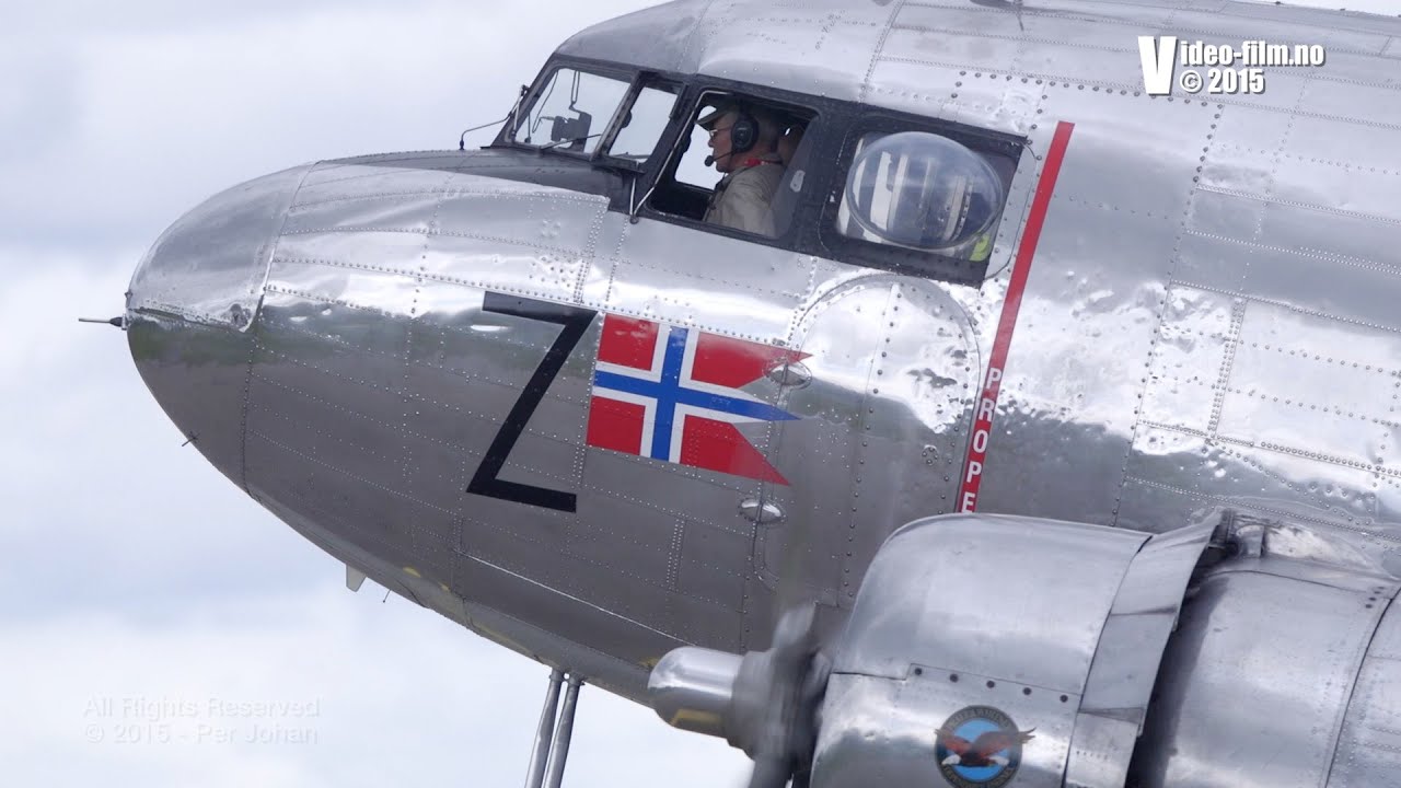 Dakota DC-3 - YouTube