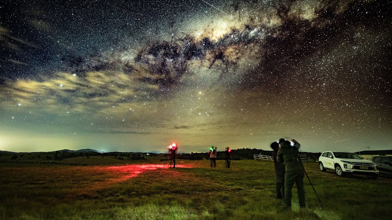 Incredibly Beautiful Night Skies Near Canberra During Orionids Meteor ...
