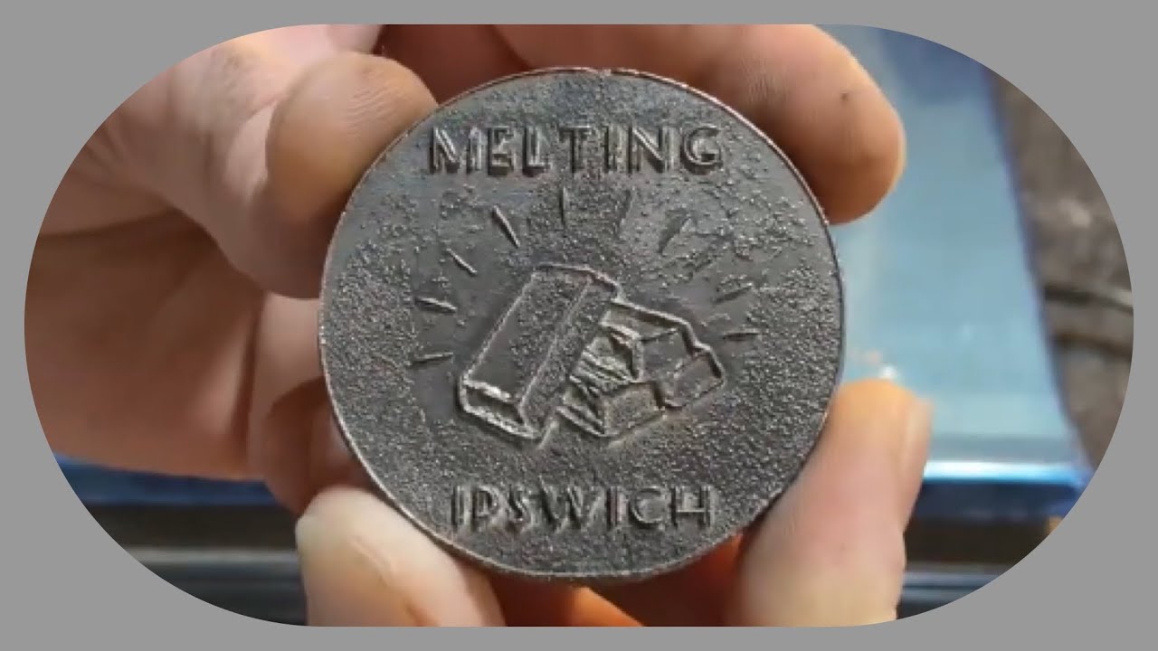 Sand casting bismuth. Melting metal. Channel coin - YouTube