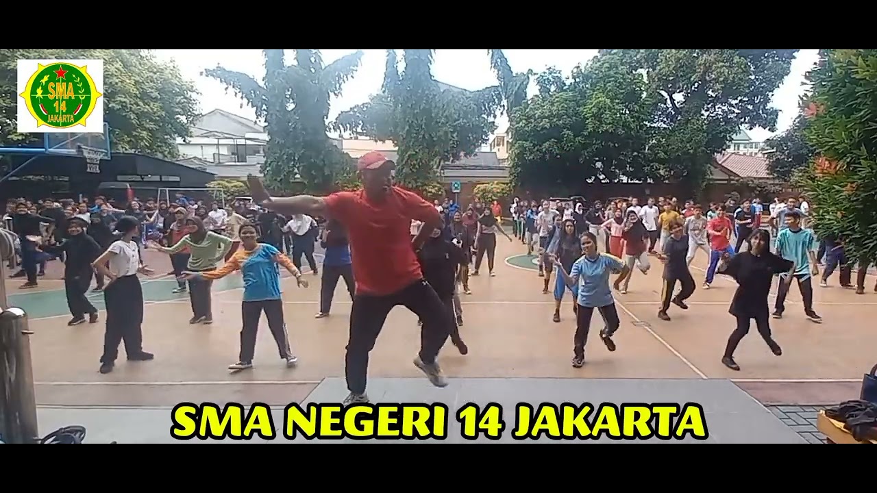 Senam Pagi Bersama SMA NEGERI 14 Jakarta Timur..Instruktur BangSidik ...