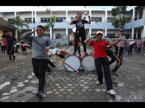 Warming Up Performance Marching Band Perguruan Pembda Nias at "HUT ...