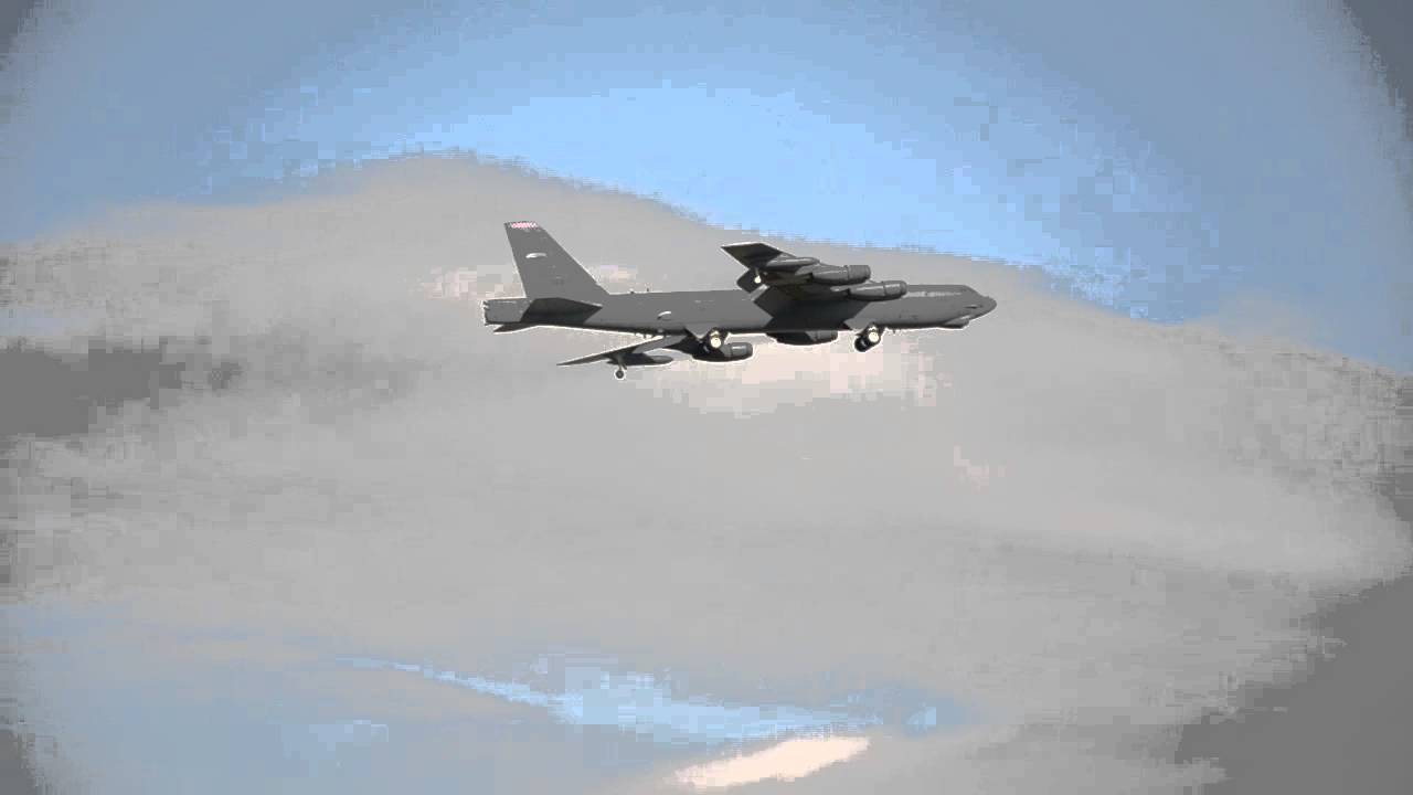 B-52 low pass - YouTube