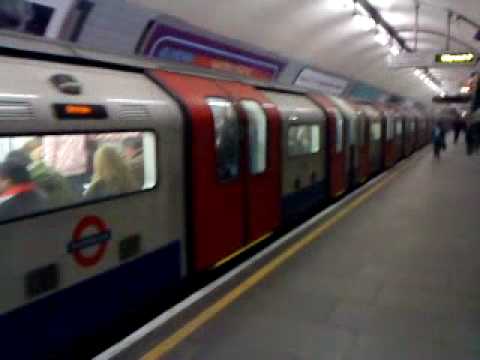 New Victoria Line train - 2009 tube stock - YouTube