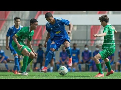 Joao Mendes de Assis Moreira beautiful solo goal