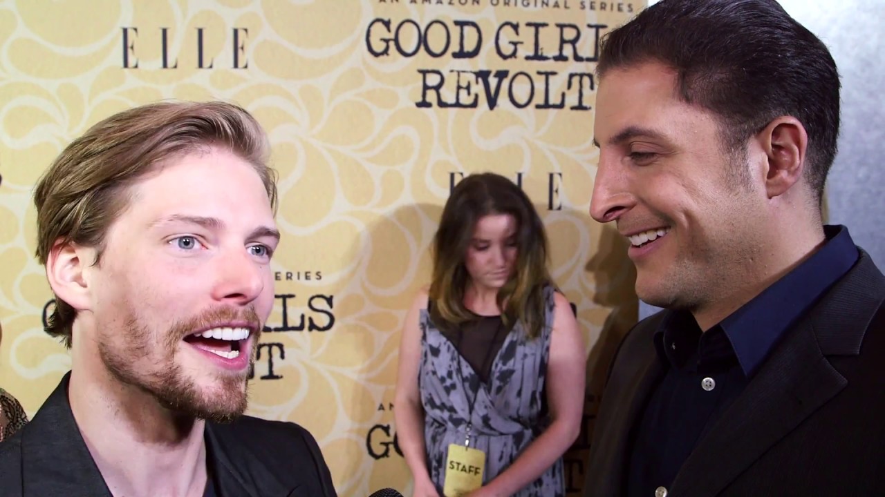 Hunter Parrish at the "Good Girls Revolt" Premiere Behind The Velvet ...
