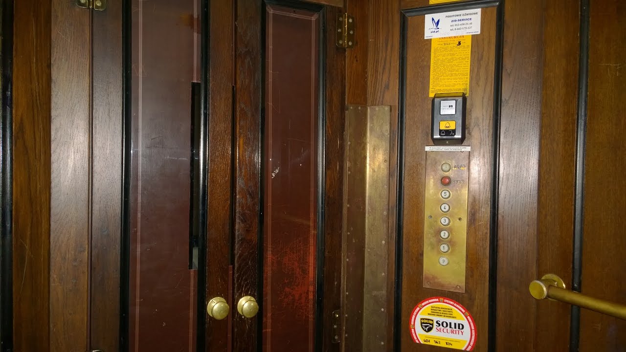 AWESOME 1930s elevator with octagonal-shaped cabin @ Słowackiego 15 ...