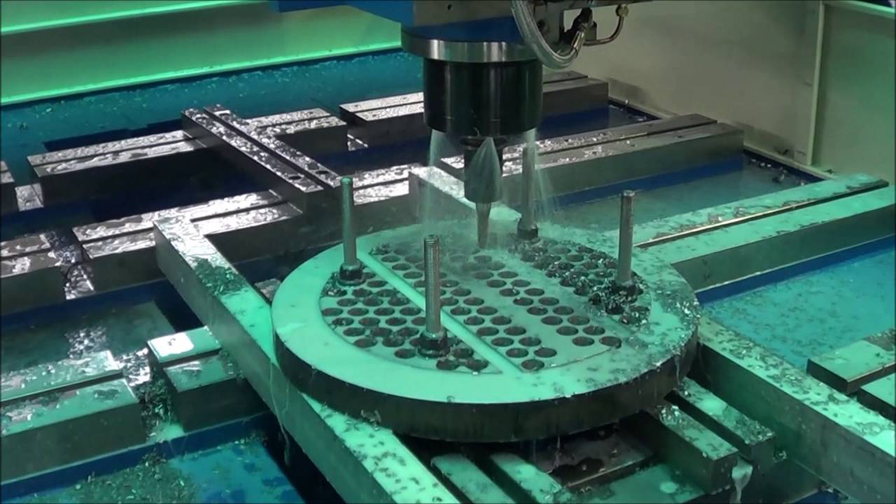 DAMA HDC-2020 High Speed Drilling Center - End Mill For Slot - YouTube