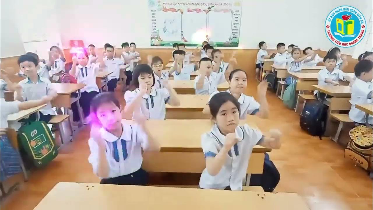 Múa gối lớp 3A - YouTube