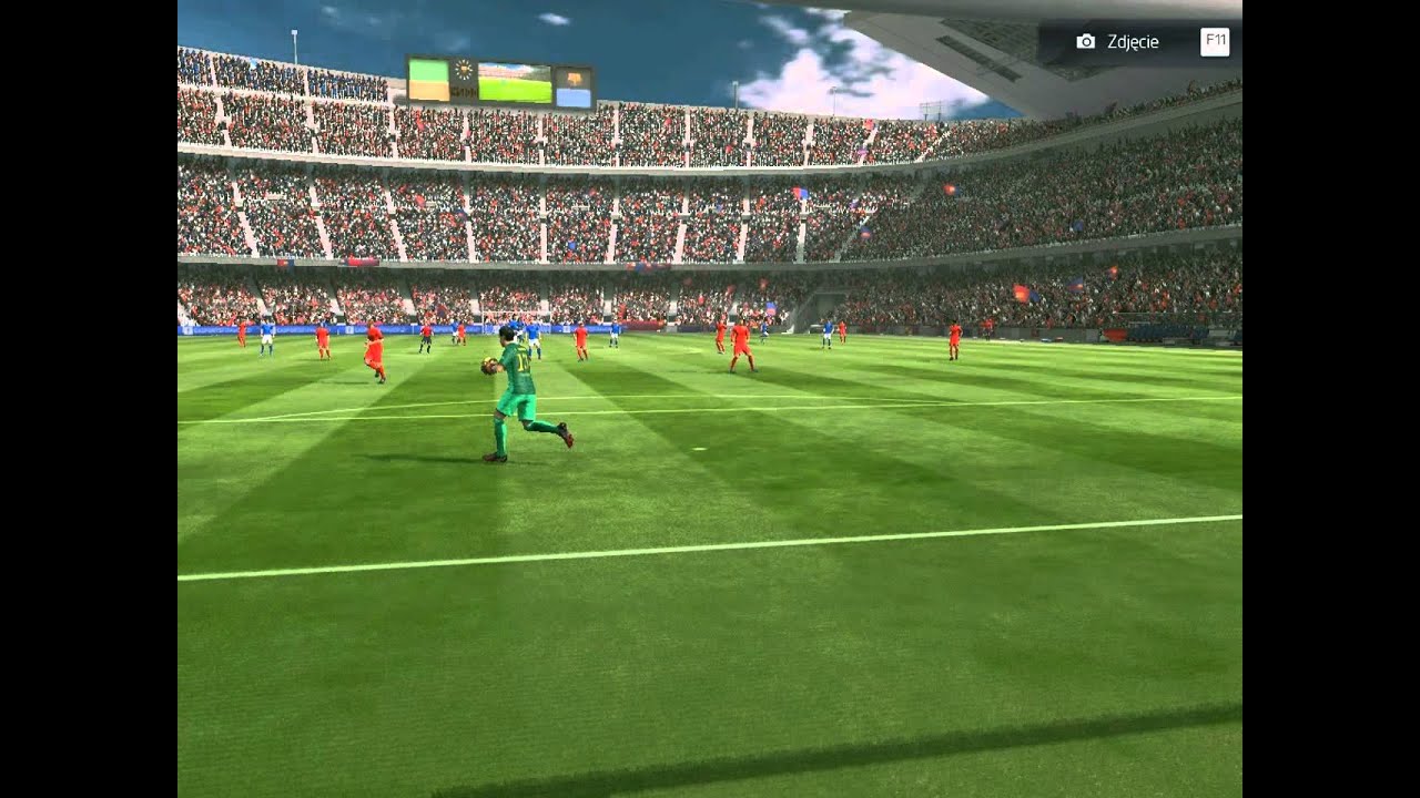 FIFA World - FC Barcelona vs Dynamo Moskwa - YouTube