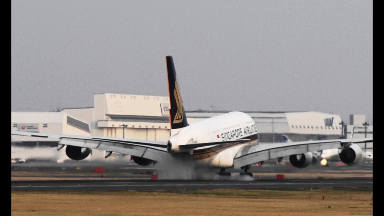 ☆超巨大旅客機☆シンガポール航空A380 SQ12 (9V-SKL)☆Landing!!Narita RWY16R成田空港!さくらの山 ...