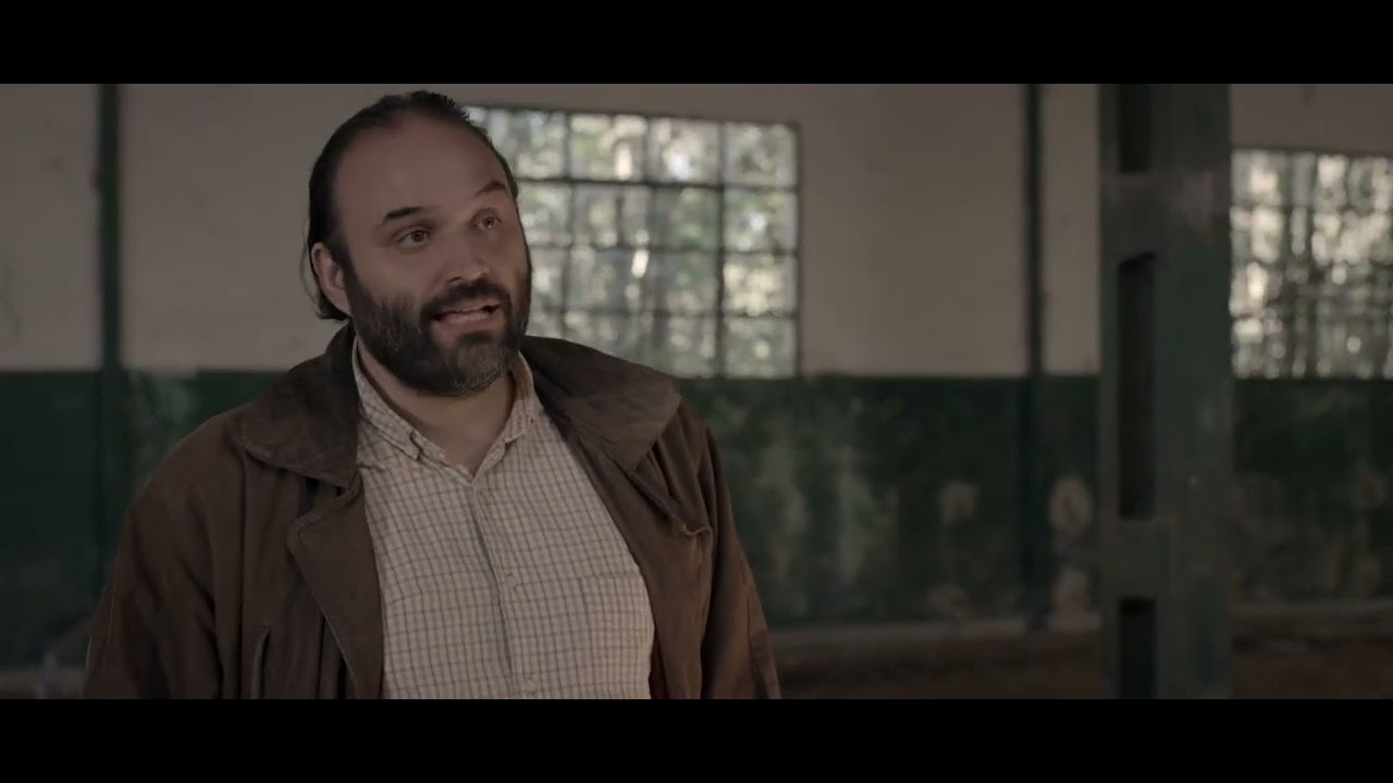 al acecho pelicula completa - YouTube