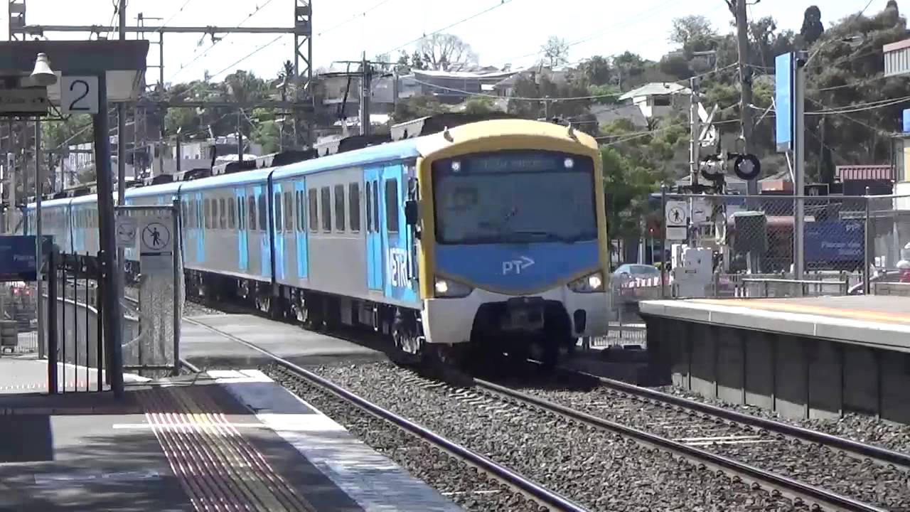 Trains at Pascoe Vale - YouTube