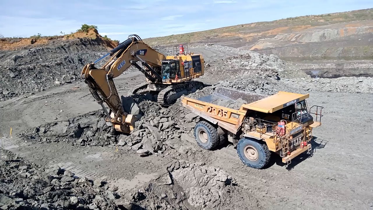 ADVENTUR Caterpillar Excavator 395, Excavator 395 Loading Caterpillar ...