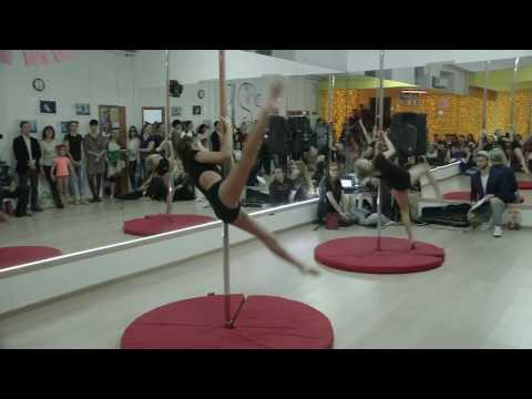 Белякова Анастасия и Киселева Вероника.Pole dance kids. Новогодний отчетный концерт 2017