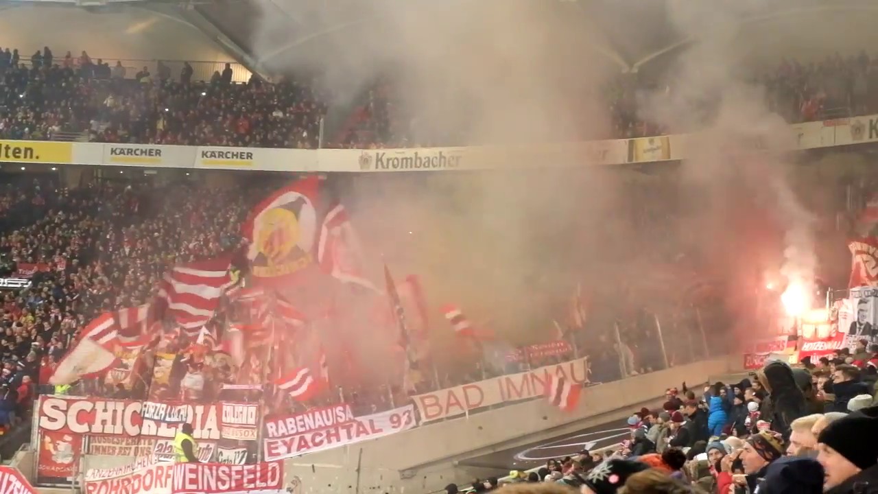VfB Stuttgart vs. FC Bayern München Pyro Show Schickeria - YouTube