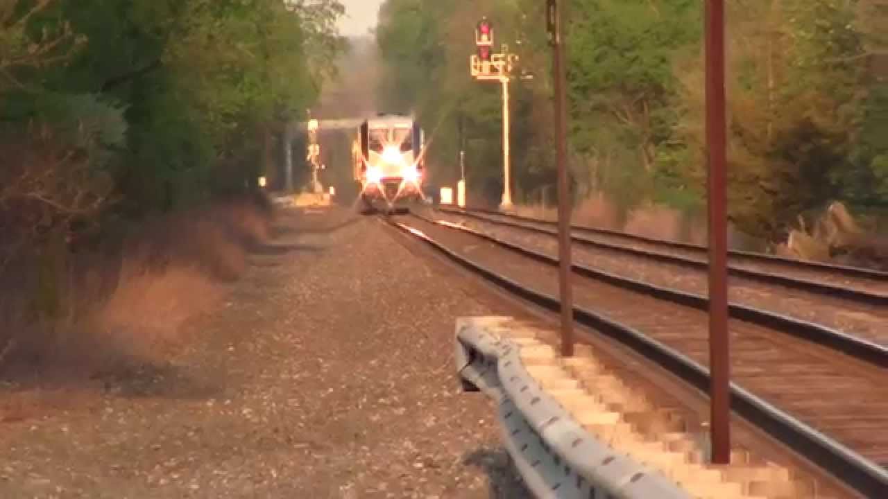 Train 1011 at Lincoln Park 5/7/15 - YouTube