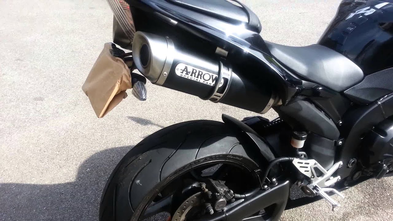 Yamaha R1 07 arrow exhaust - YouTube