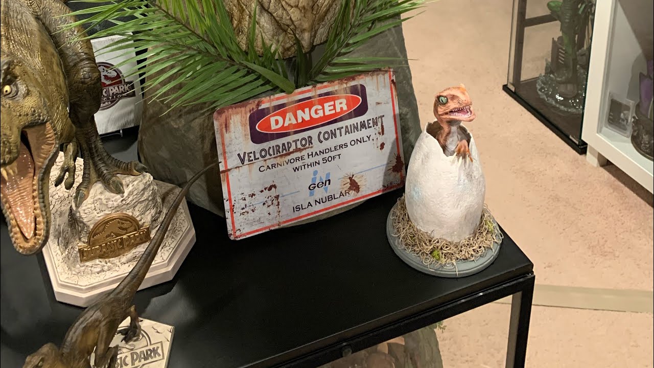 Custom Lifesize Hatching Baby Raptor Review - YouTube