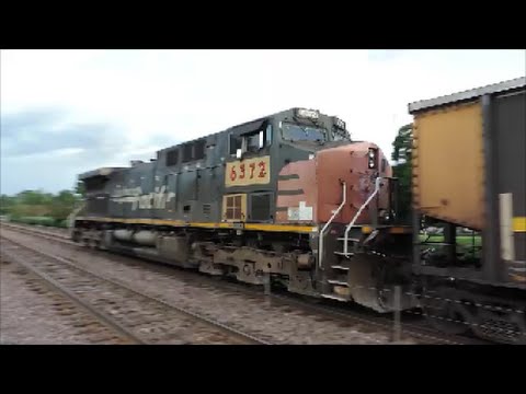 UP coal with a freshly painted C44AC ex SP 329 and UP 6372 ex SP 326 ...