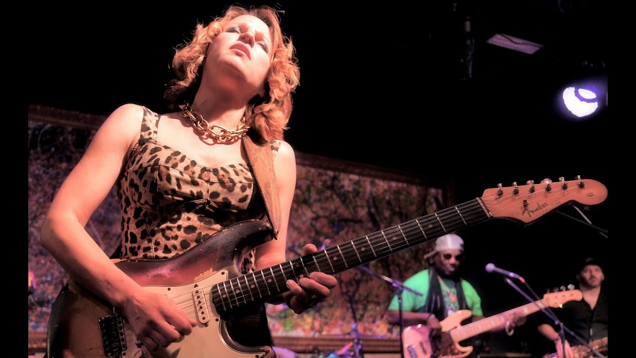 ANA Popovic performs "New Coat of Paint" Live at the renowned Jazz ...