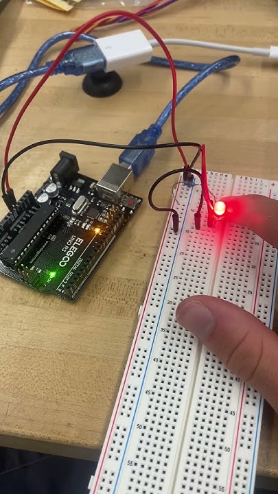 Turning on LED with Arduino - YouTube