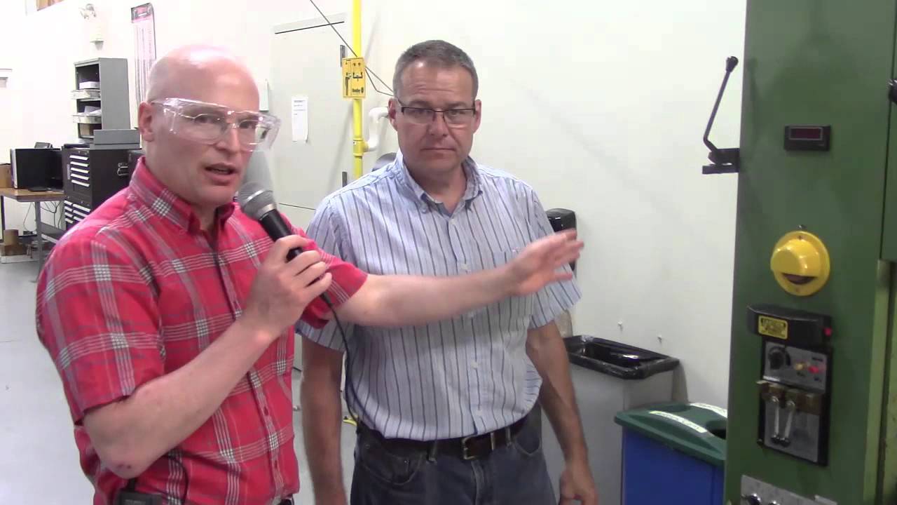 MCC ENR 153 Machine Shop Video Saws and Sanders 2 Vertical Band Saw ...