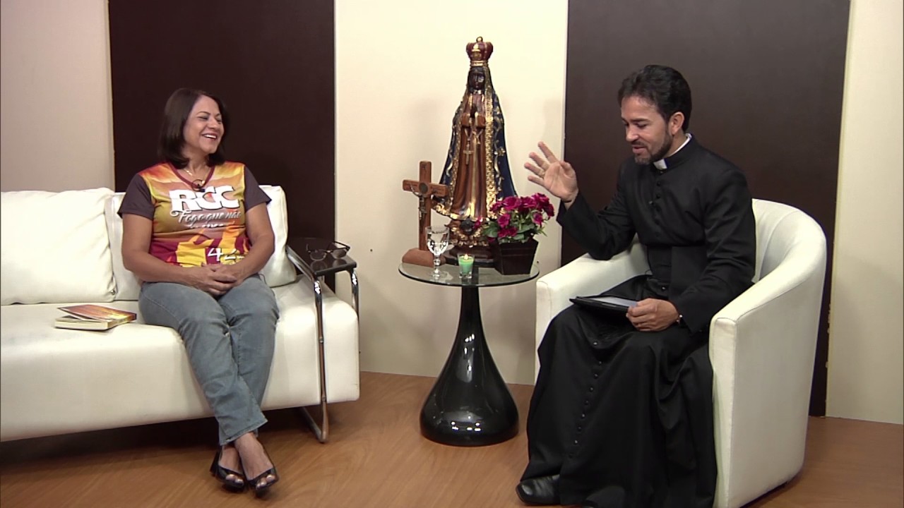 Pe. Jairo Silva entrevista Denise Mendonça - Parte 01 - YouTube
