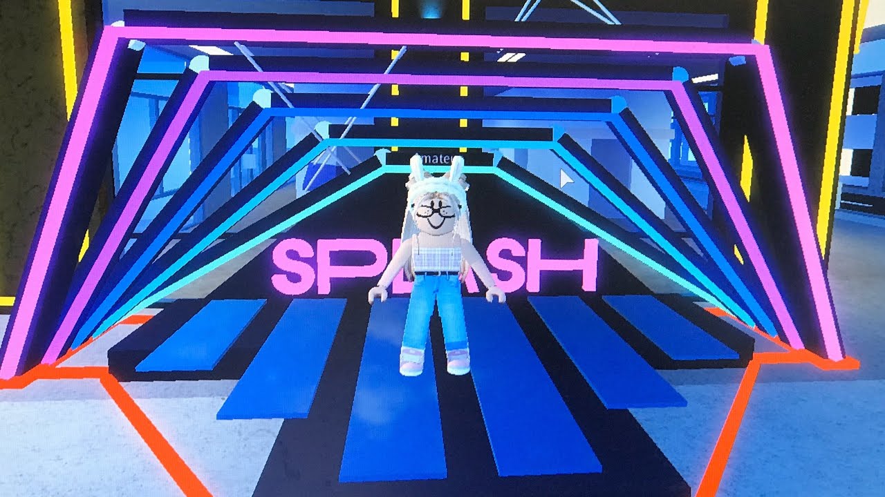 I discovered a new game called SPLASH! (Roblox) - YouTube