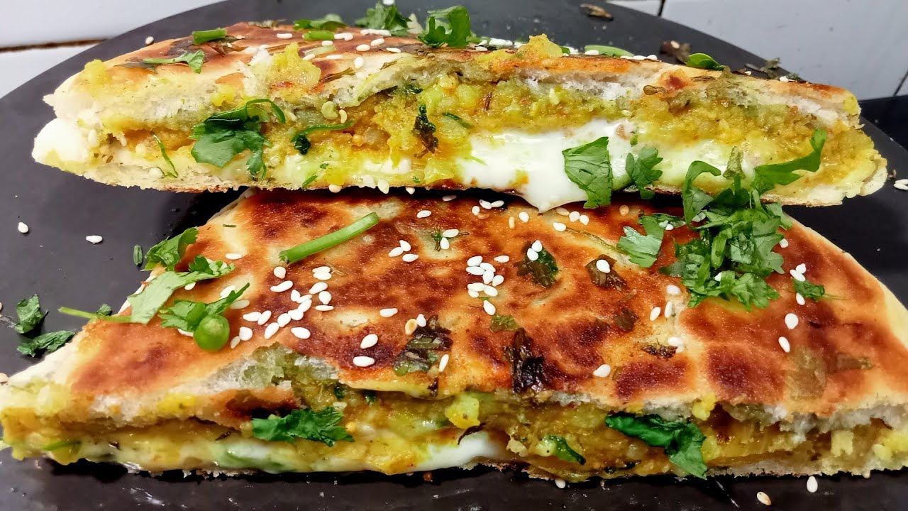 Aisa Kulcha Shayad Hi Kahi Khaya Ho || Iram's Kitchen Recipe - YouTube