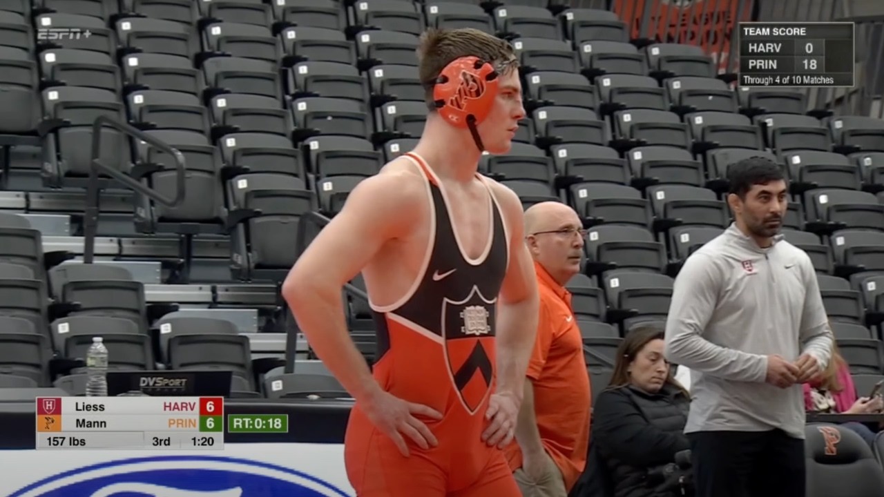 157lbs Jacob Mann (Princeton) vs Nolan Liess (Harvard) - YouTube
