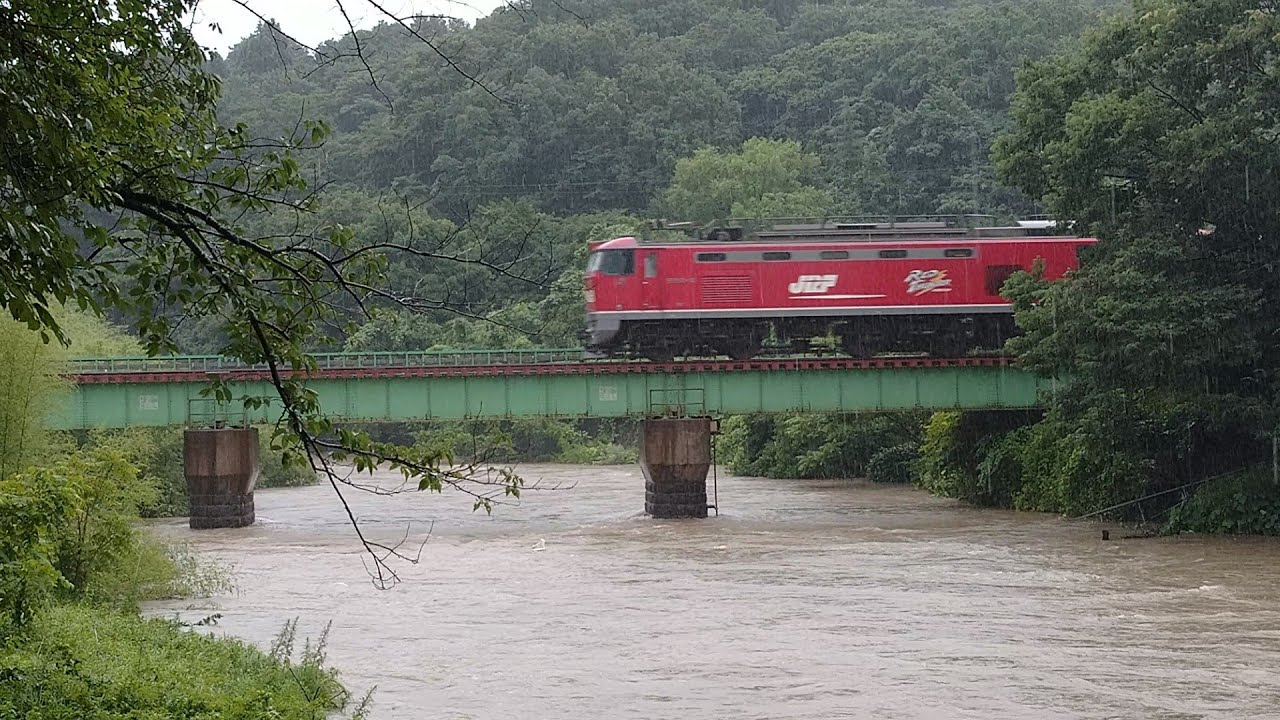 2024/7/9(火) 8561レ JR北海道H100形甲種輸送列車 EF510-10+H100形4B - YouTube