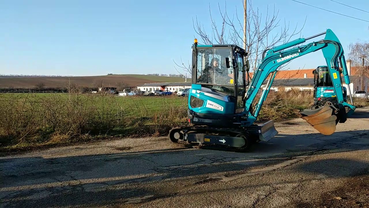 Sunward 2,6 t. model SWE 25UF, Baujahr 2019 - YouTube