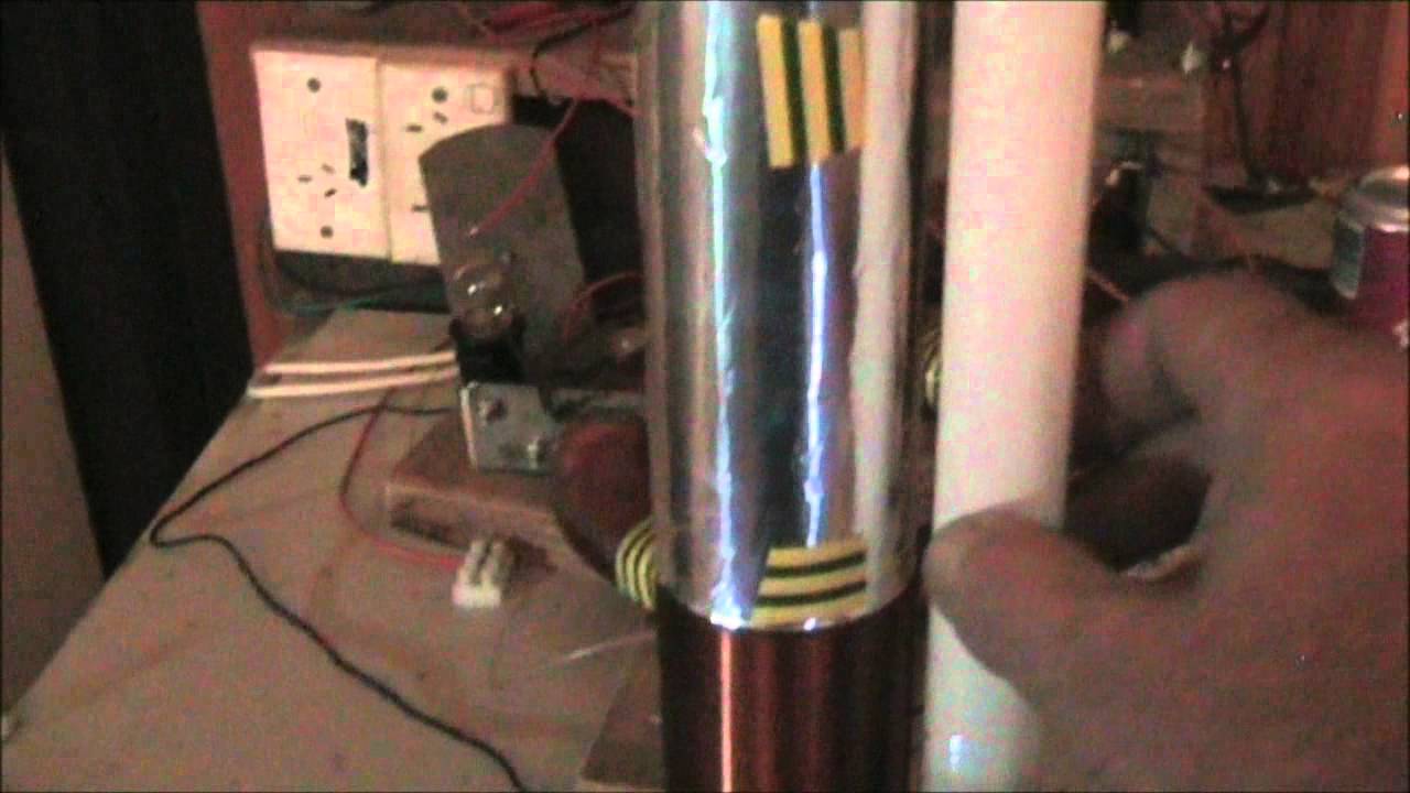Two Receivers and Armstrong Oscillator Transmitter - YouTube