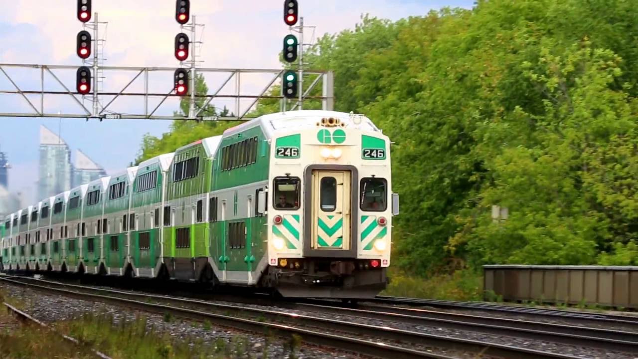 GO Transit Train 246 - YouTube