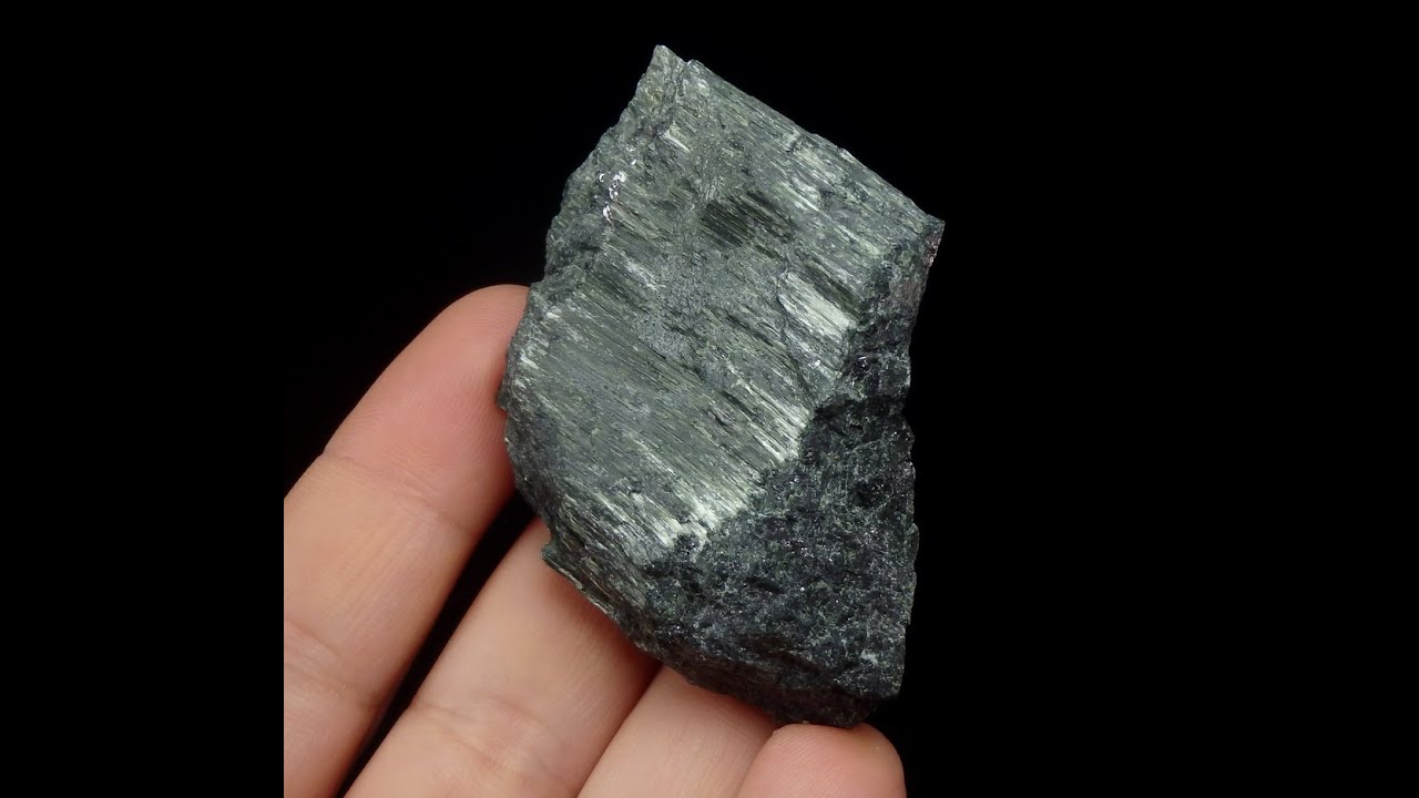 186691570596 CHRYSOTILE - Finland, Lapland, Keminmaa, Kemi Mine /black ...