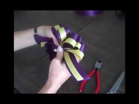 HOW TO MAKE A BOW DOUBLE RIBBON BOW - YouTube