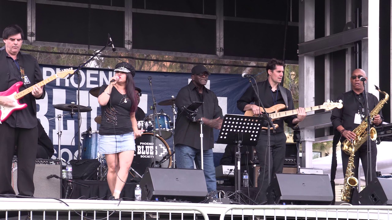 Superstitions-Simone Sanchez "Live" - YouTube