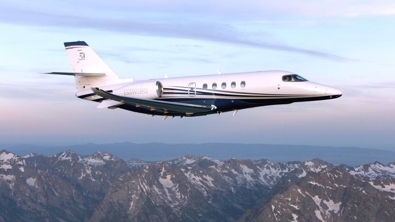 Textron Aviation soars above the rest - YouTube