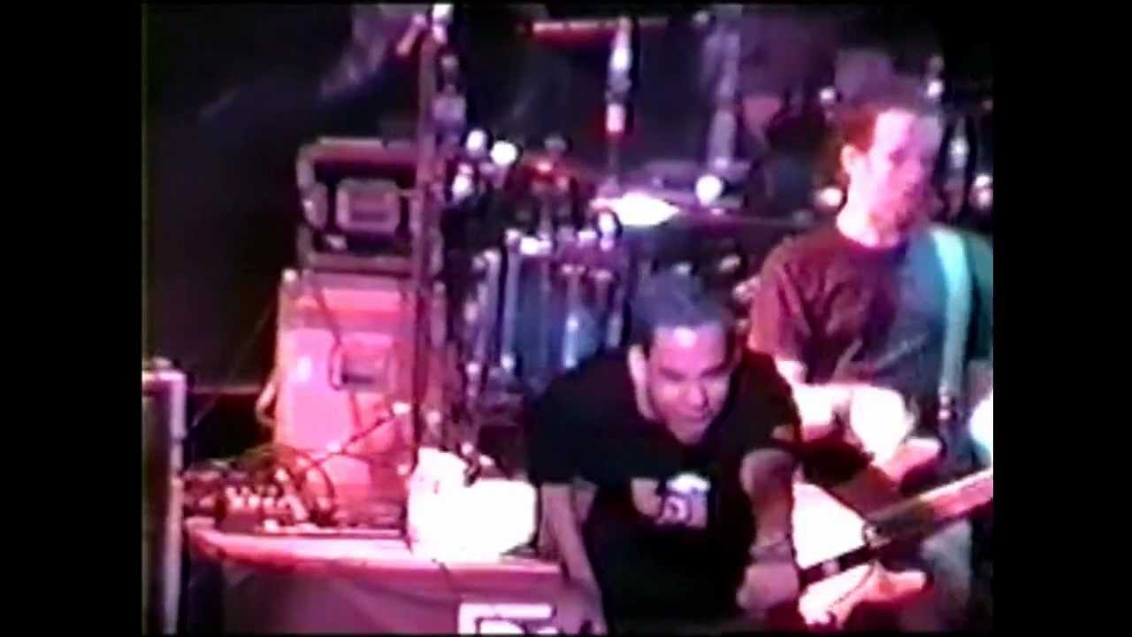 Linkin Park- Pittsburgh, Metropol (full concert) 2001 HD - YouTube
