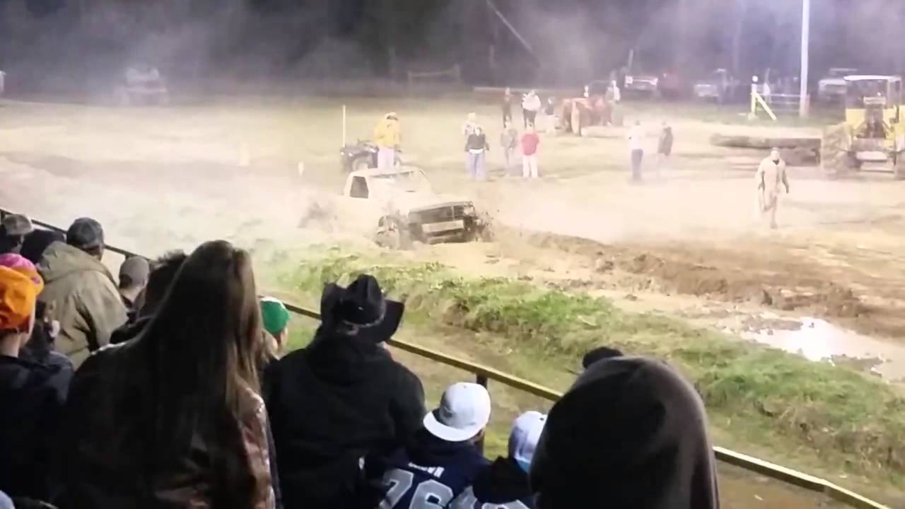 Mudd bogg in ashland city - YouTube