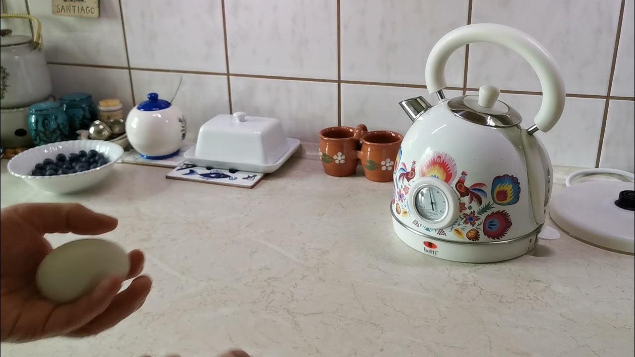 Jak rozróżnić jajko ugotowane od surowego? - YouTube