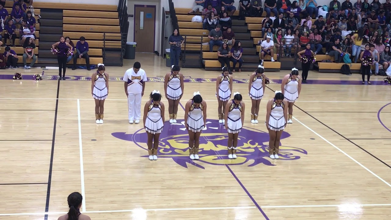 Kick routine pep rally - YouTube