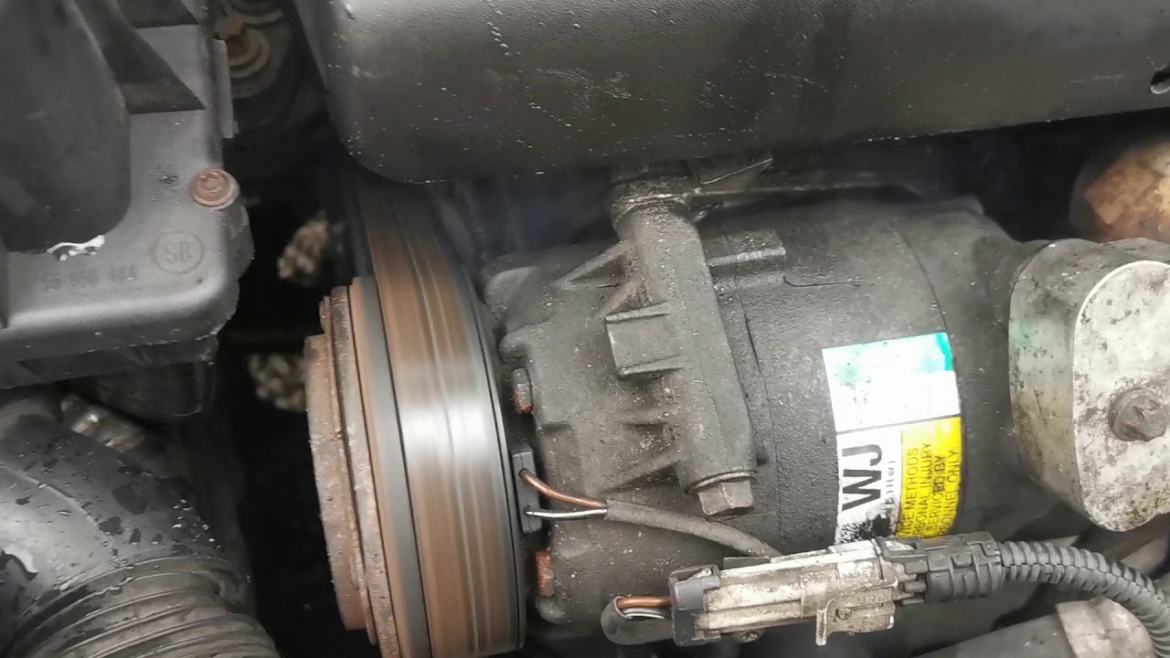 Astra H Z17DTH smoking - YouTube
