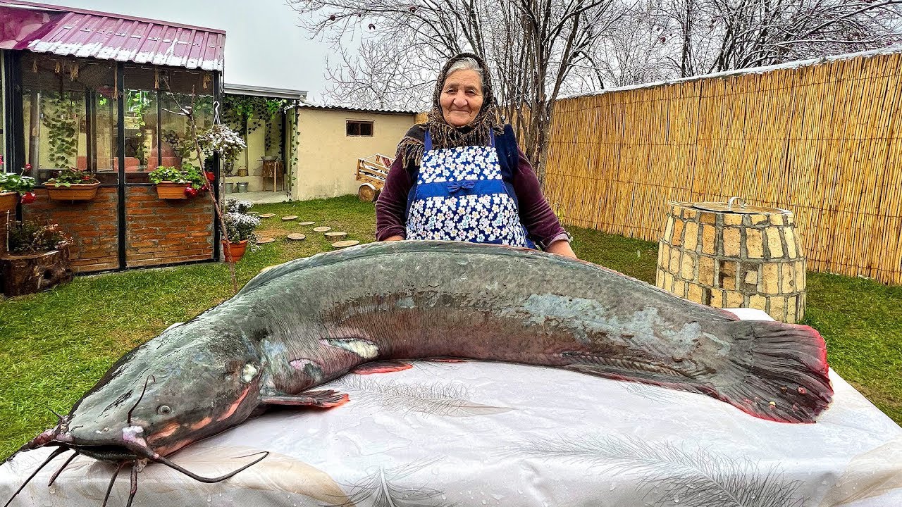 Cooking Huge Fish, Beef Kutab and PITI Dish in the Village House! - YouTube