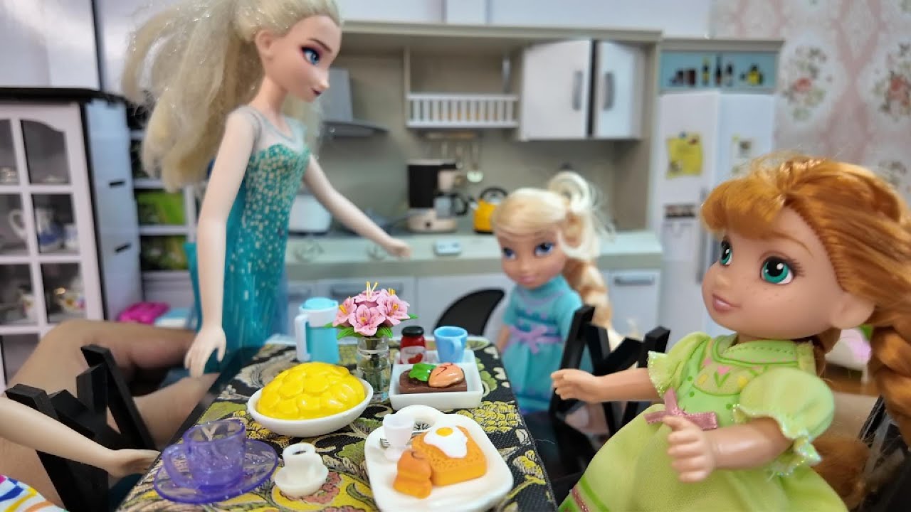Morning Routine ! Elsa and Anna toddlers - Breakfast - Kitchen ...