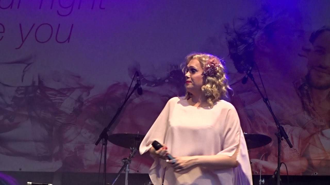 Cassy Carrington Live @Cologne Pride 2019 – Dunkelblau - YouTube