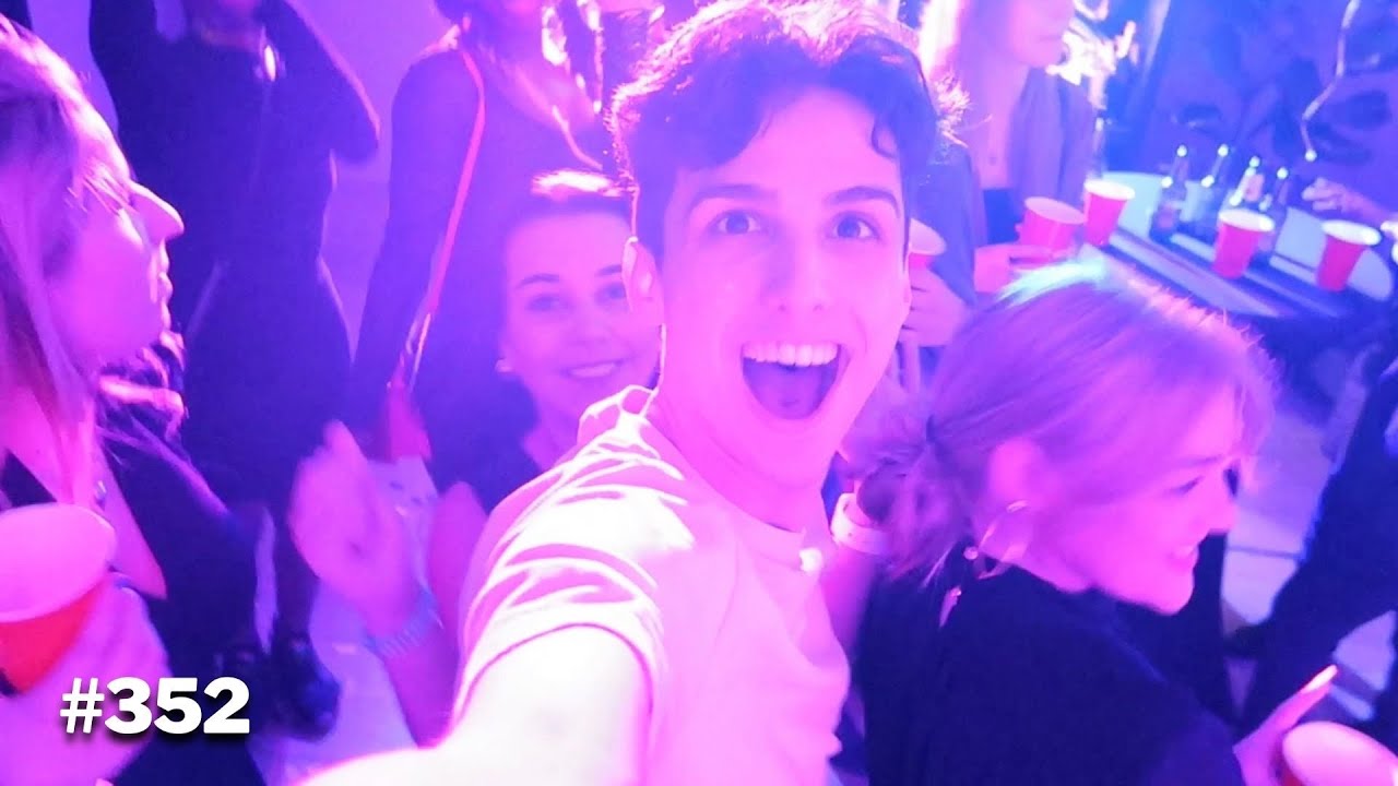 Gezellig verjaardagsfeestje in de avond | DailyJasey #352 - YouTube