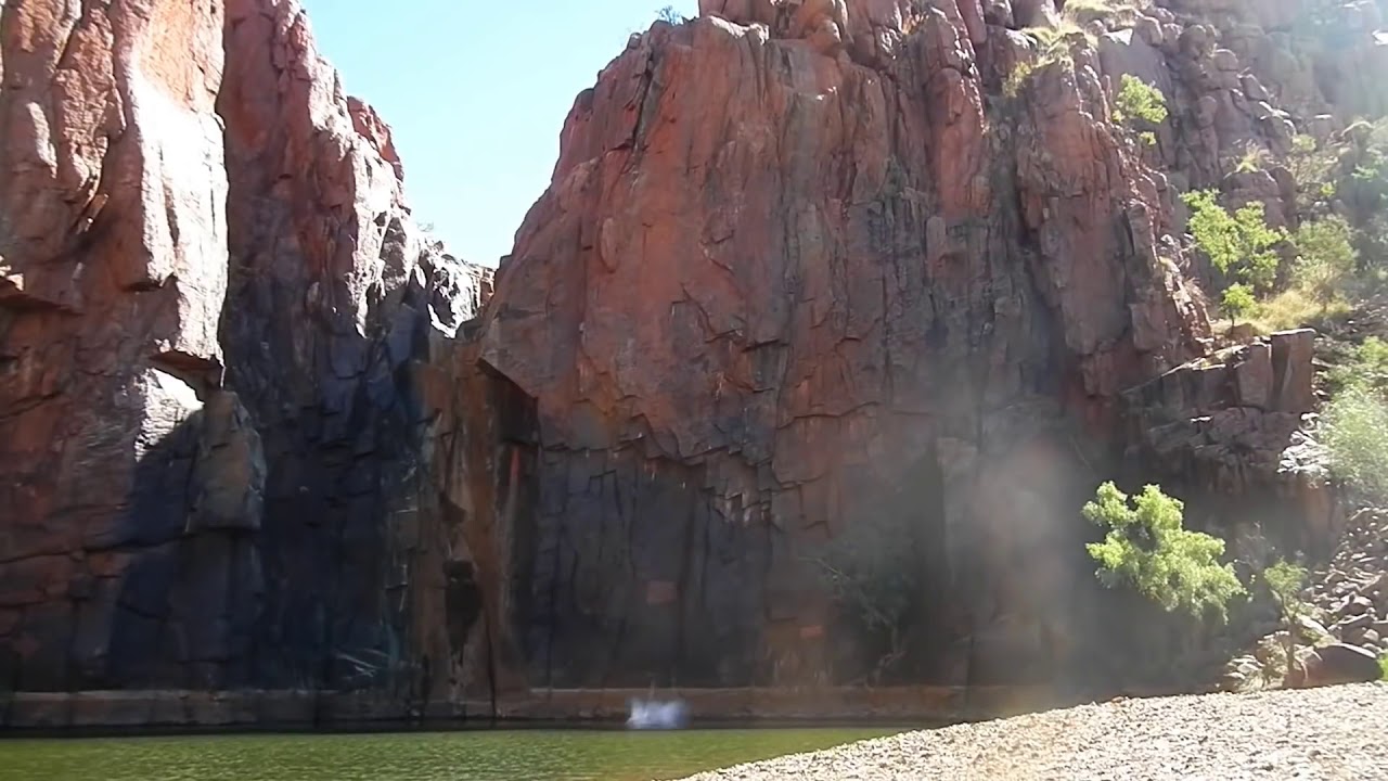 Cliff Jumping Fails 2021 Compilation Part 2 - YouTube