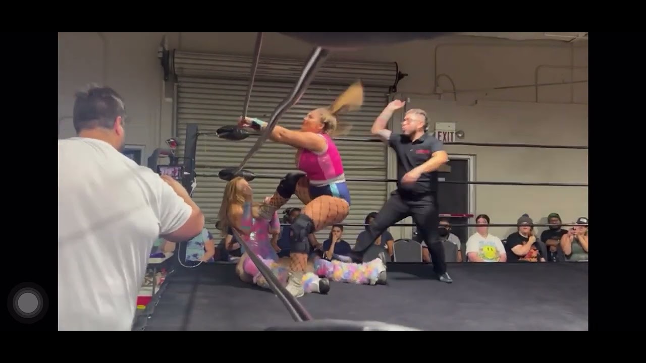 Nadia Sapphire vs lois grain - YouTube