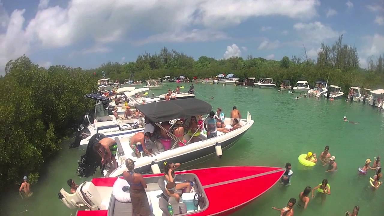 Mauritius water party, Bernache 2012 - YouTube